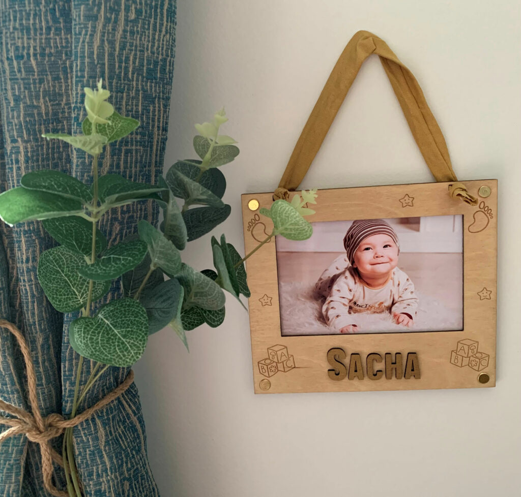 CADRE PHOTO EN BOIS PERSONNALISÉ AVEC PRÉNOM