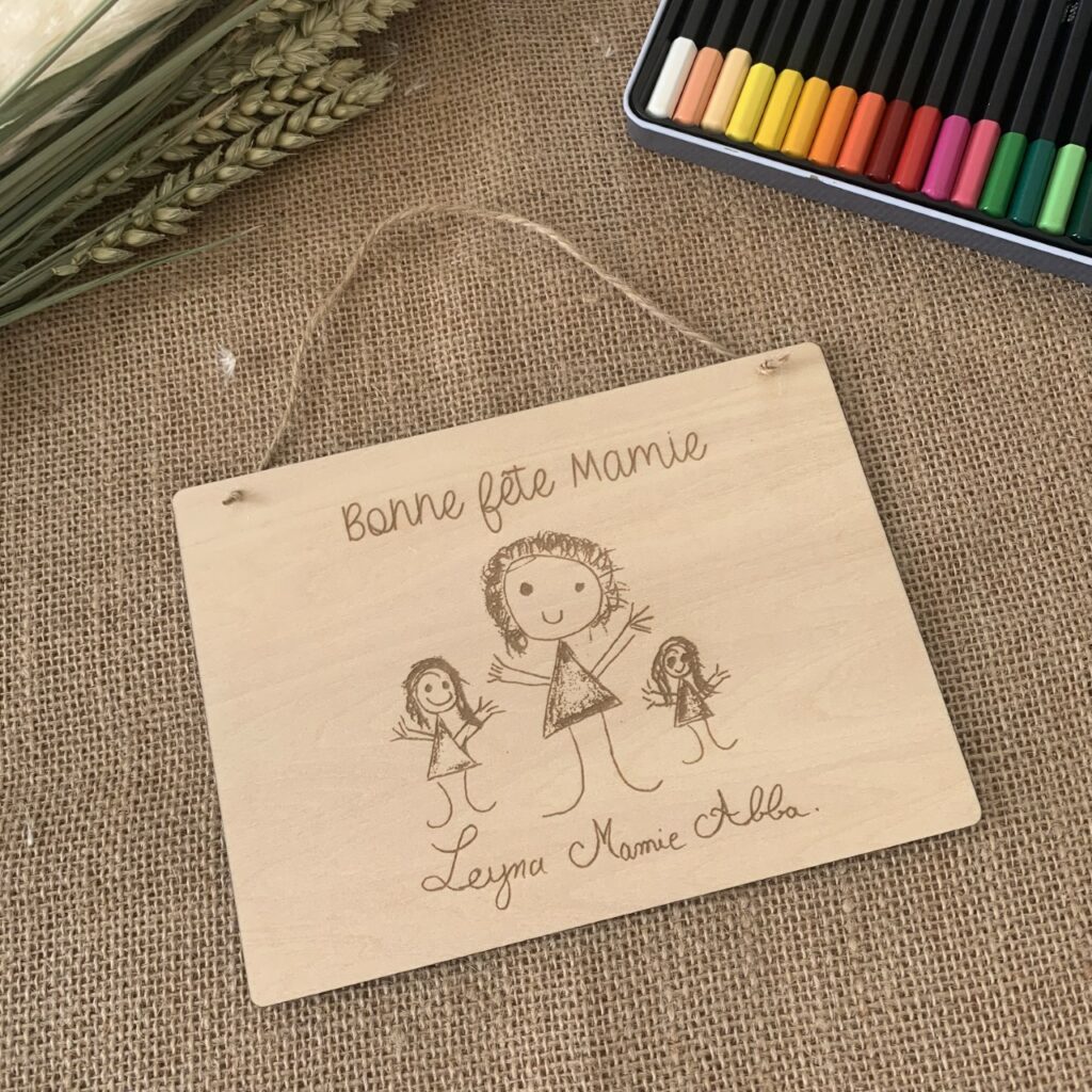 PANCARTE PERSONNALISABLE | DESSIN GRAVÉ | COLLECTION BOIS